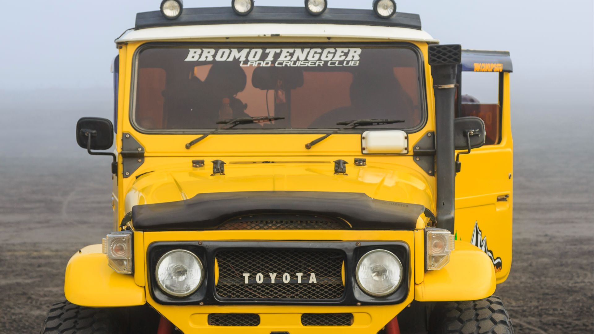 20 Insane Customizations Pimp My Ride Actually Made - MotorSearches