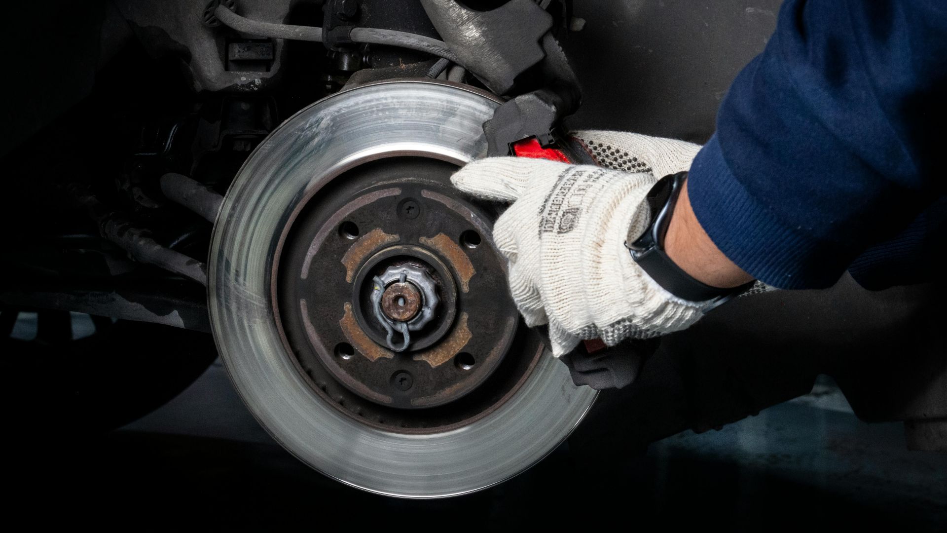 20 Easy Car Maintenance Tasks You Can Handle On Your Own - MotorSearches