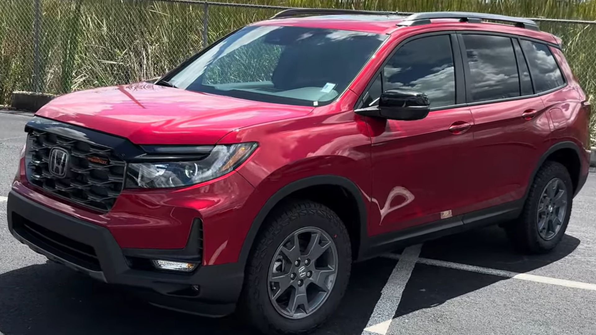 The 20 Greatest All-Wheel Drive SUVs On The Market - MotorSearches