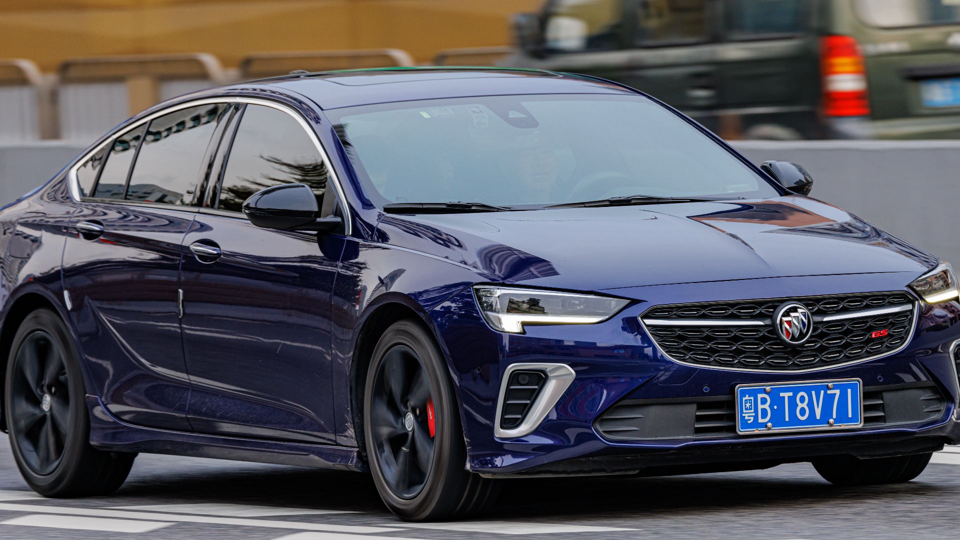 20 Luxury Cars That Use Regular Gas - MotorSearches