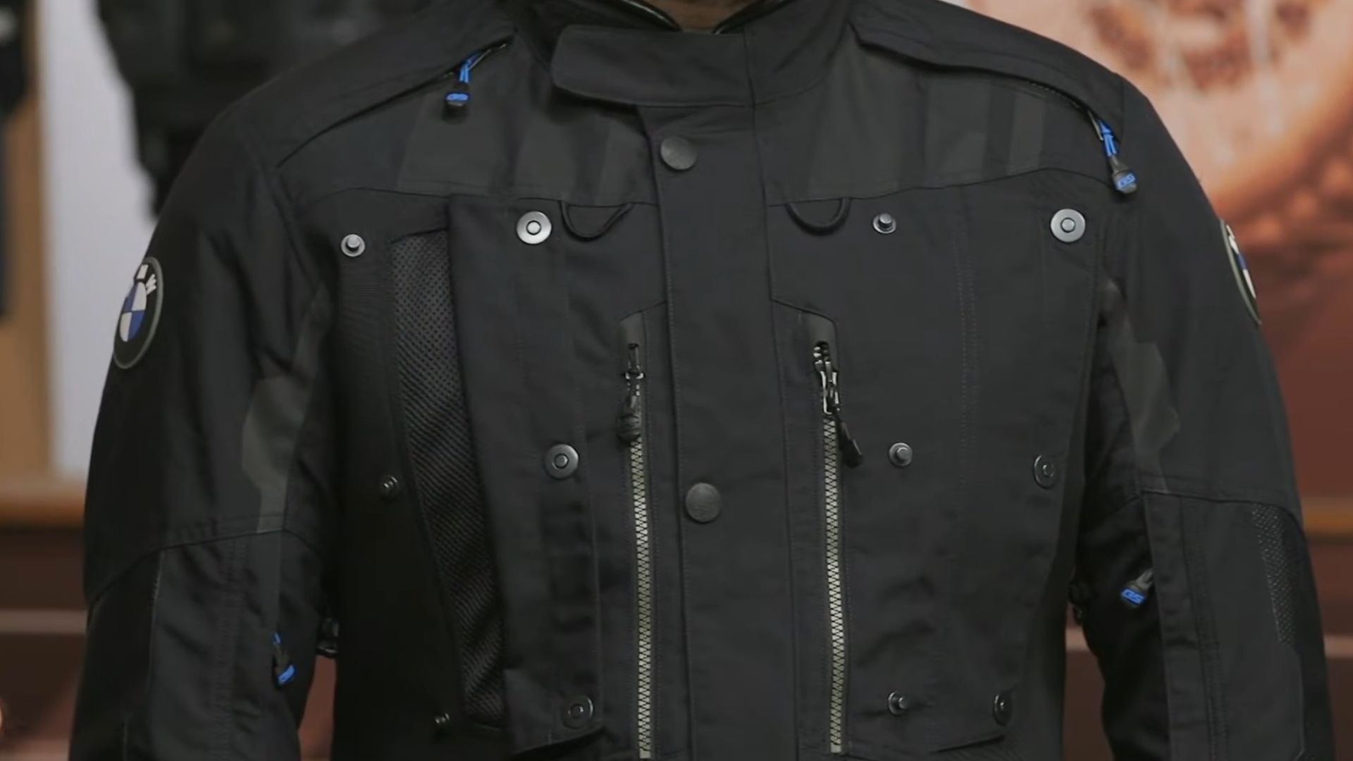 20 Motorcycle Jackets That Combine Safety And Style - MotorSearches