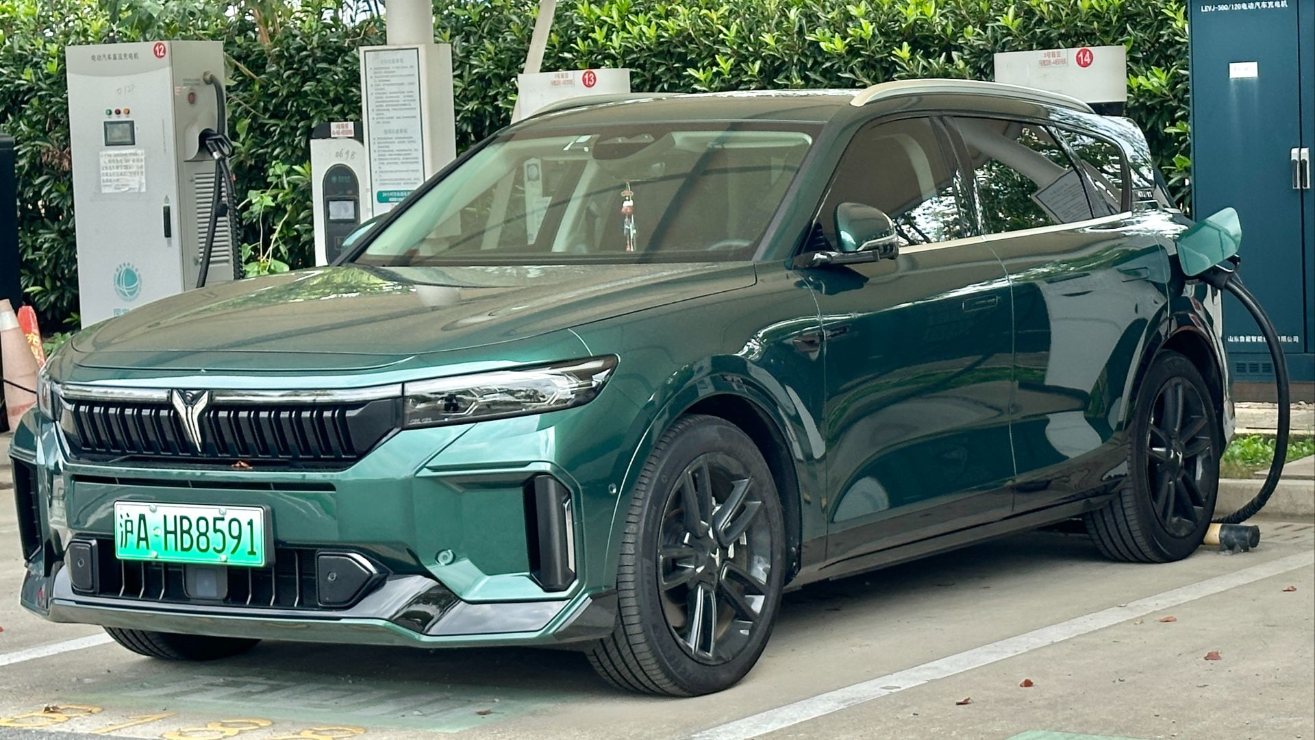 The 20 Best Chinese-Made Vehicles - MotorSearches