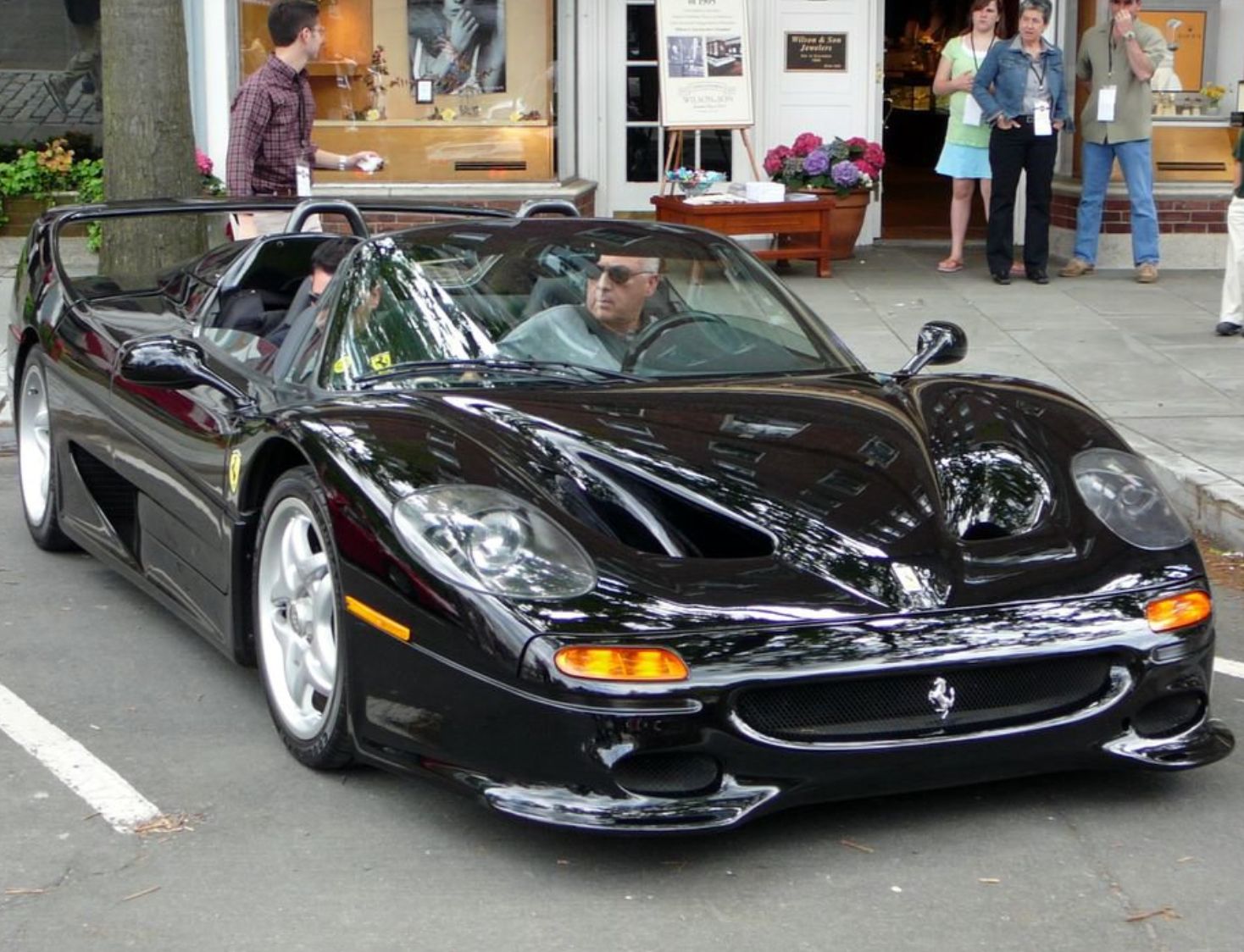 The 10 Ugliest Ferraris Ever Made & The 10 Hottest Models - MotorSearches