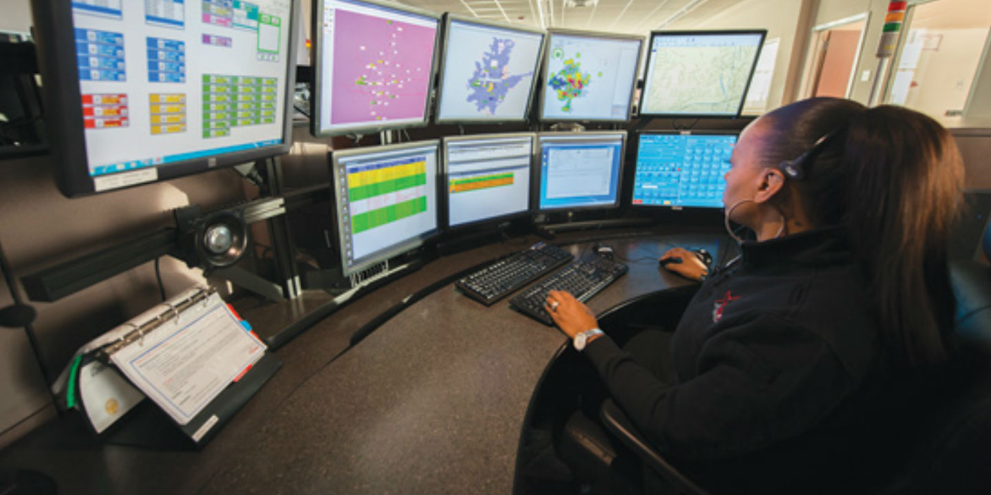 911 Operators From Around The World Share Calls They Will Never Forget ...