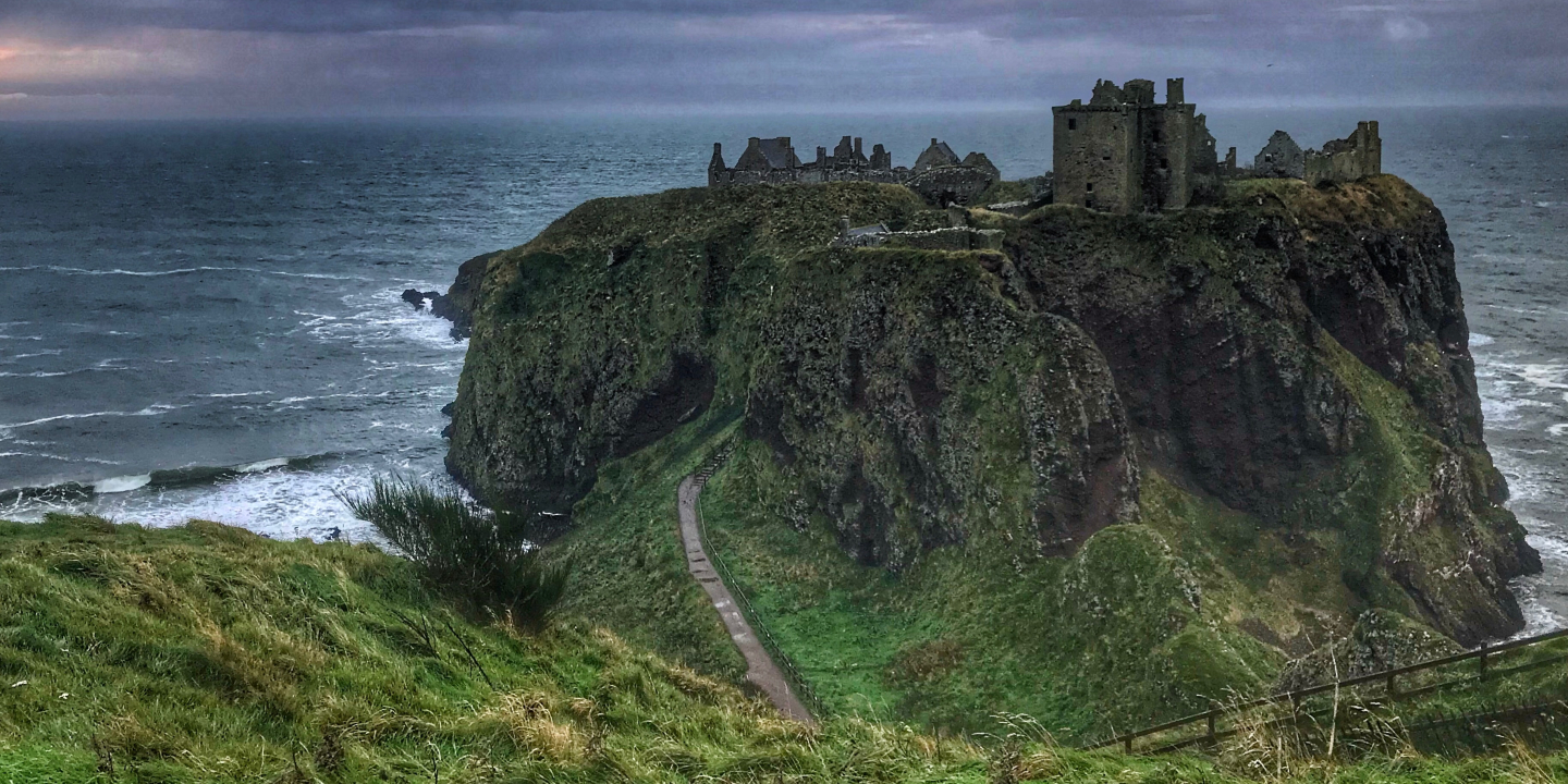 40 Abandoned Castles From Around The World - MotorSearches